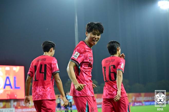 ‘EPL 이적설’ 윤도영·‘캡틴’ 김태원이 살렸다…U-20 대표팀, 태국 꺾고 아시안컵 8강 진출→20일 한일전