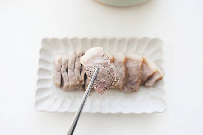 이것만 넣으면 실패없이 물없이 맛있는 수육 만들 수 있습니다 라비키친 주부요리