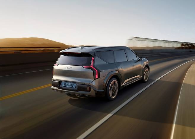 기아, EV9 선택지 확대…고성능 'GT'·6000만원대 '스탠다드' 출시