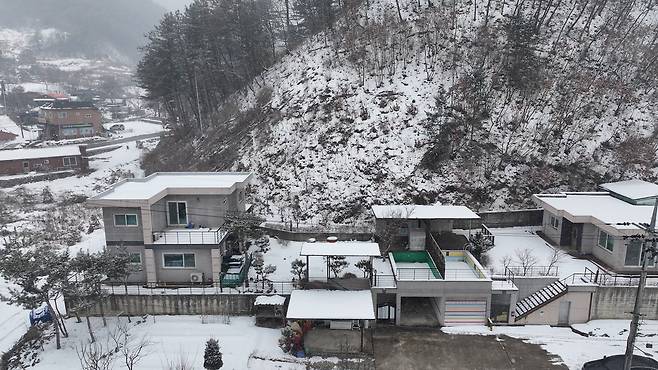 영상 여기 뷰 맛집인데” 가평 2층집은 왜 1억대로 떨어졌나 부동산360