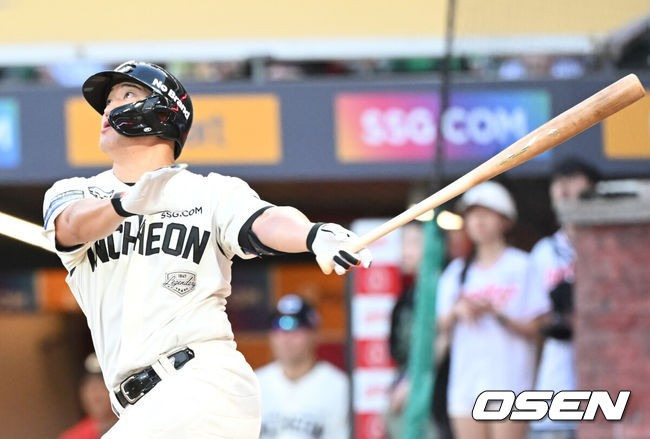 마이너리그→일본 독립리그→kbo 구원왕→타자 전향 파란만장 야구 인생 드디어 정착할까2차 홍백전서 연타석 홈런 작렬