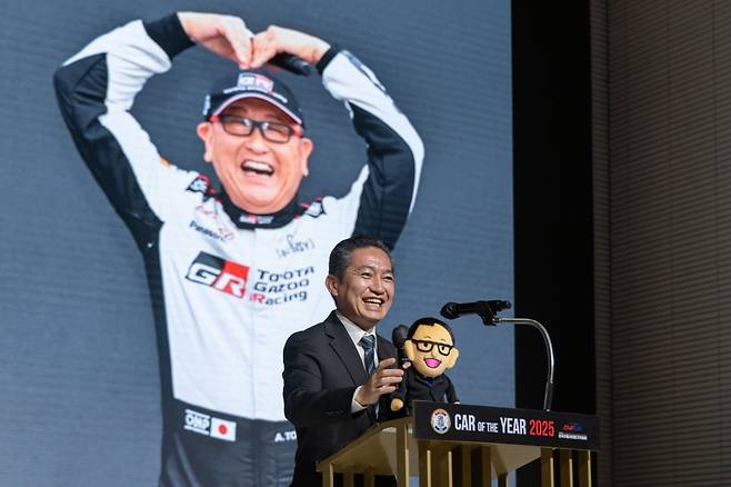 기아 Ev3 자동차 전문기자들이 뽑은 ‘올해의 차 선정