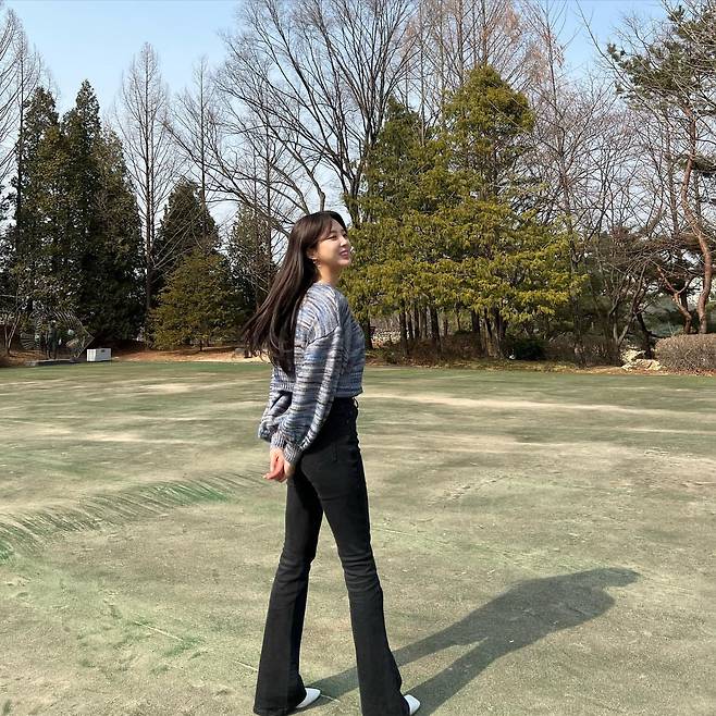 남편은 군대 아내는 독박 육아 특별한 신혼 화제 된 여배우 일상룩 라이프업