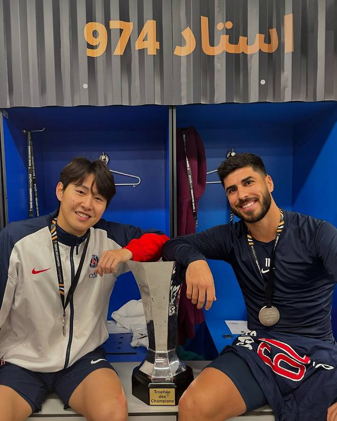 '강인아 아스널-맨유 이적해! 당장!' 자리 빼앗긴 'LEE 절친' 근육맨→부활 신호탄 '쾅쾅'..."EPL 분위기는 엄청나"