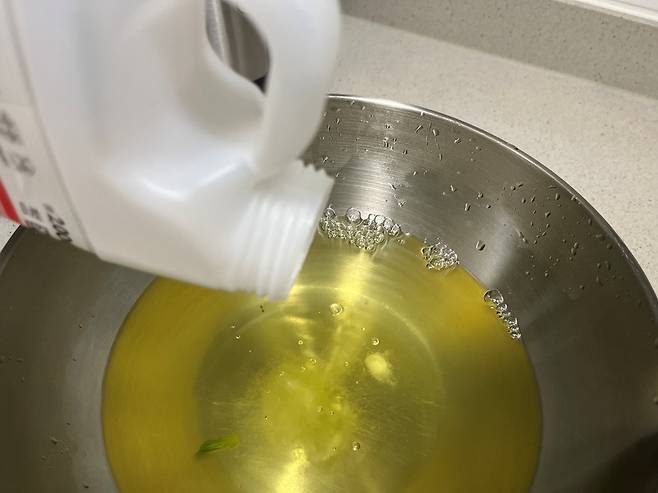 시금치 데친 물 그냥 버리지 마세요 땅을 치고 후회하게 됩니다 텐꿀팁