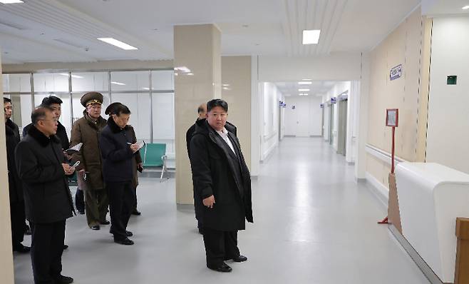 의료장비 안보이는 평양종합병원 5년 만에 10월 개원 예고