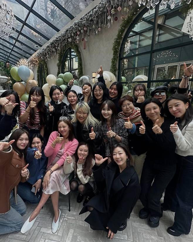 손담비 따봉아 곧 보자 41세 D라인 예쁜 엄마 만삭 파티 빛낸 핑크 드레스룩 뷰티는 내운명