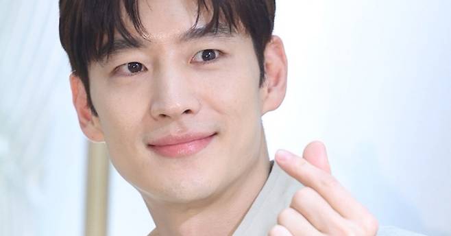 결국 부하 직원들에게 폭로 당한 200억대 대표 톱스타 나만 몰랐던 모든 이야기