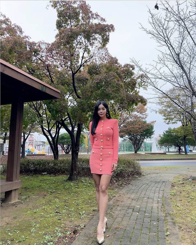 다시는 노래 못할 줄 갑상선암 극복한 38세 여가수 170cm 황금비율의 트윈룩 스타와 패션