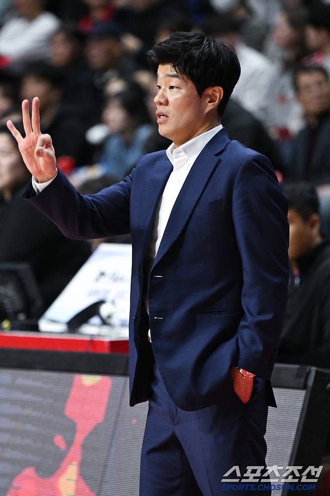 현장인터뷰 삼성생명 하상윤 감독 플랜을 잘못 짠 것 같다 키아나 공격 비중 고려해야 할 것 같다