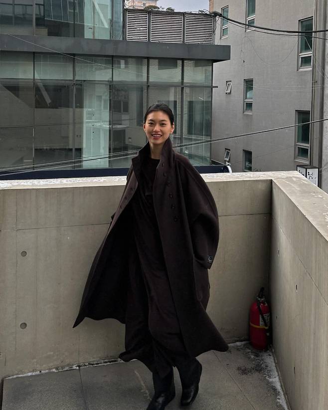 런던 유학생 된 리틀 전지현 근황 공개한 아이돌가수 일상룩 라이프업