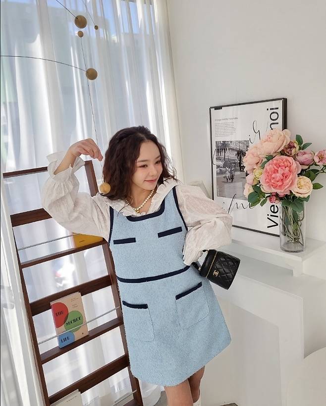 서우 39살 맞아 바비걸이 따로 없는 원조 인형미모 원피스 레이어드룩 뷰티는 내운명