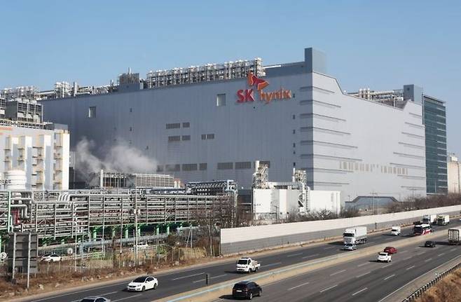 SK하이닉스, 'CIS 조직' AI 메모리 역량 강화에 투입한다