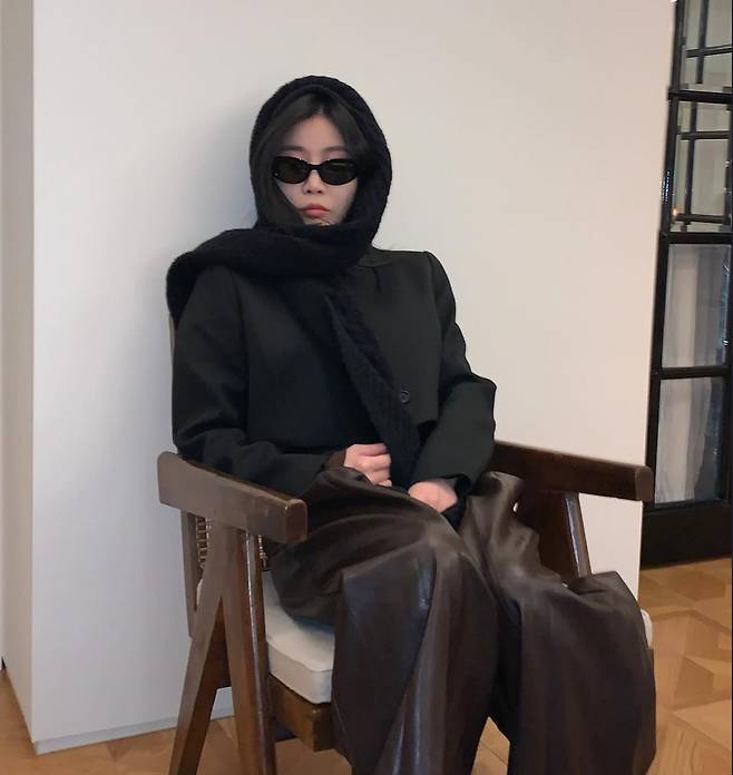 탑여가수가 20년 의자매 언니에게 선물한 명품 샤넬 생일선물 클라스 투데이 셀럽패션