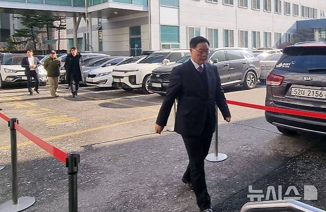 돈봉투 전달 강수현 양주시장 벌금 200만원 구형