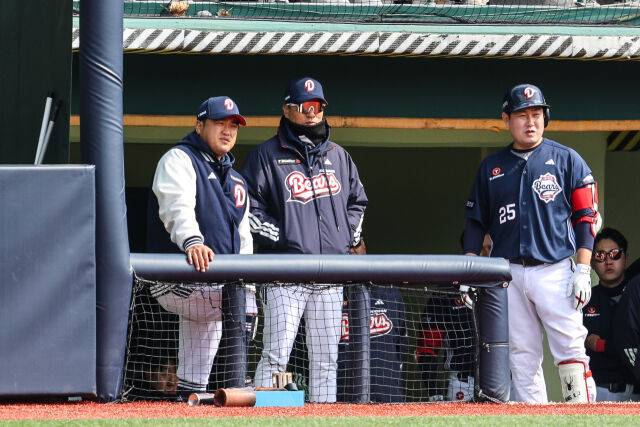 1군 2G→트레이드→캠프 MVP→펜스 충돌→잔류군…롯데서 오자마자 이승엽 마음 훔쳤는데 "프로는 자리 비우면"