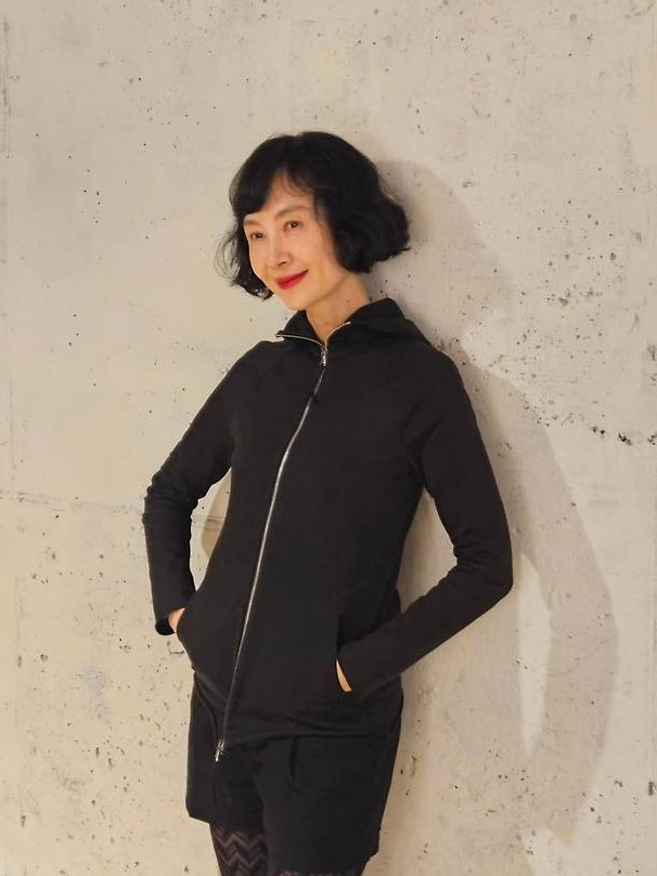 20대 때 연기대상 2번 50대 여배우 똑 단발쇼츠룩으로 10년은 젊어진 미모 대본은 내운명
