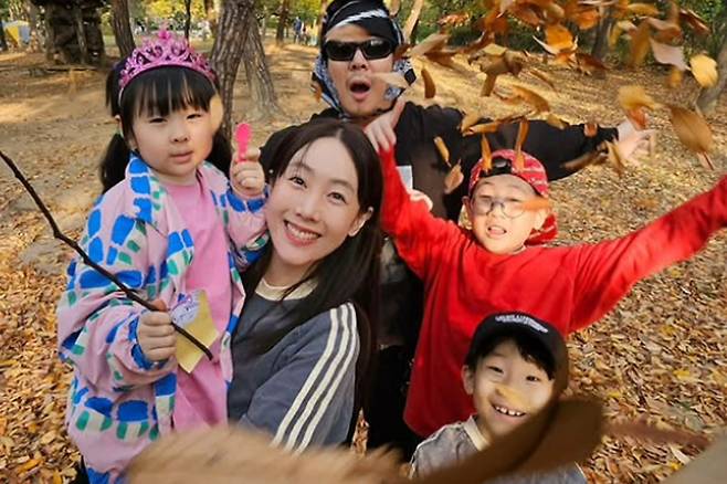하하♥별 결혼 13년 만에 방송서 각자 살기로 결정했다고 밝혀 뉴스에이드