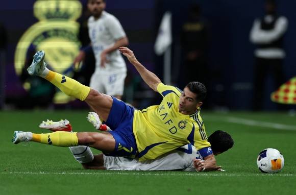 손흥민처럼 파넨카킥…‘통산 1000골 도전’ 알나스르 호날두, 927호 골로 ACLE 8강행