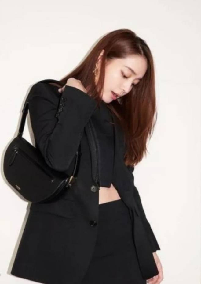 나이 때문에 퇴짜 드라마 직전 캐스팅 취소된 여배우 40대 초동안 미모미니스커트룩 대본은 내운명