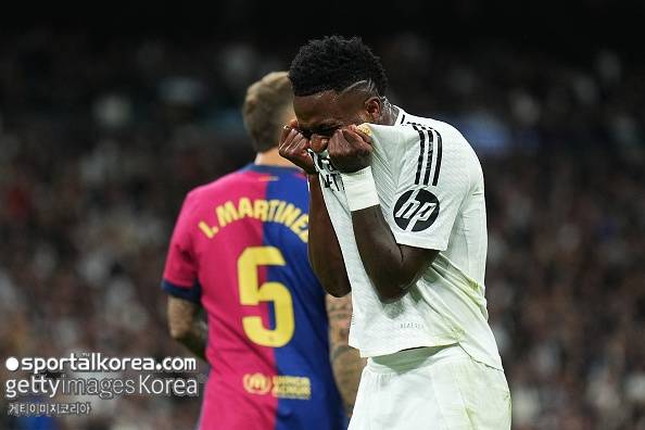충격 흔들리는 레알비니시우스 Vs 음바페 한 판 붙었다 Ucl 앞두고 불화설 폭로