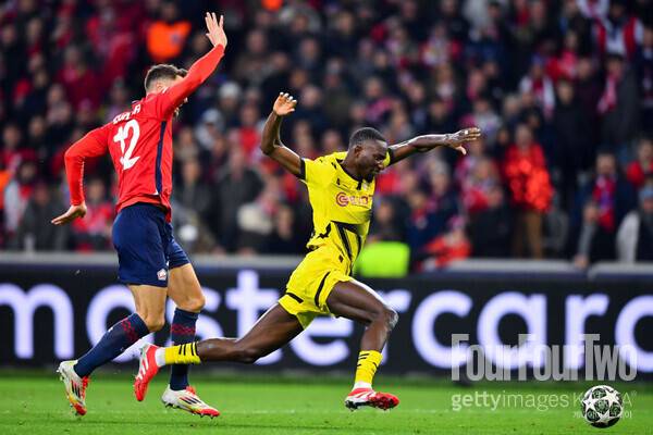 케인에 묻히고 KIM에 지워진 '24골 폭격기' UCL도 씹어먹는다...살라와 나란히 '대기록 경신'