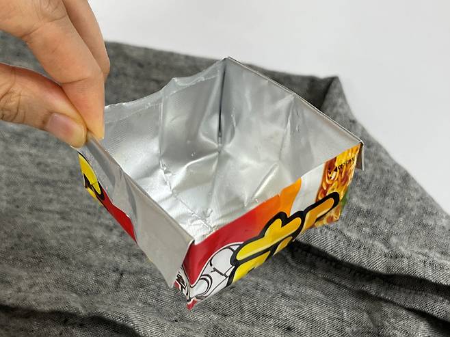 컵라면 뚜껑 그냥 버리지 마세요 땅을 치고 후회하게 됩니다 텐꿀팁