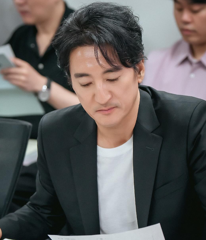딸이 너무 예뻐 미치겠다는 딸바보 35년차 배우 일상룩 패션룸