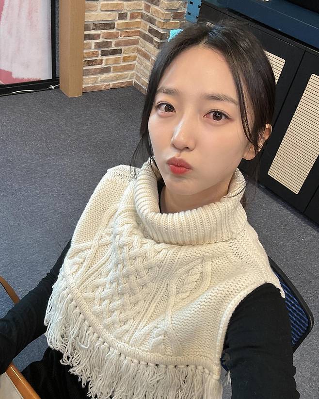 19살 승무원에서 톱배우로 도전 이야기 화제 된 여배우 일상룩 라이프업