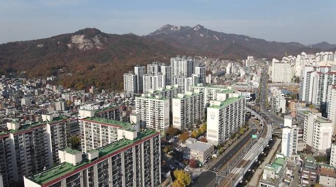 토허제 풀리자 들썩지난달 서울 아파트 거래 5천건 돌파