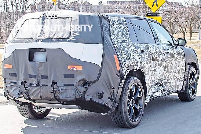 아빠들 오매불망 기다린 Suv 실물 포착된 이 車 와 대박이네 오토포크