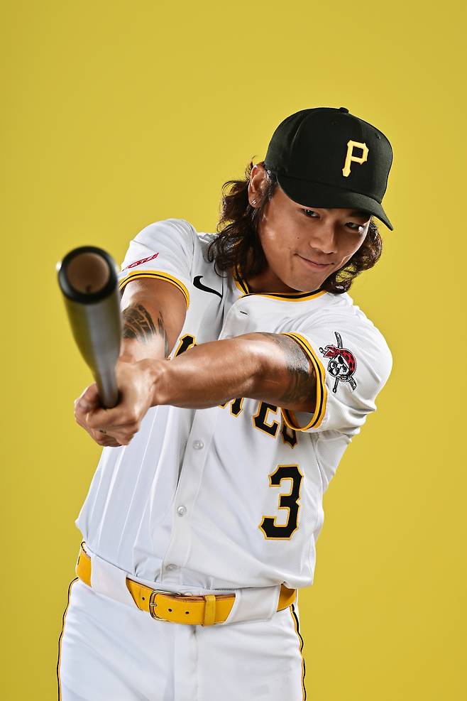 멀티히트 쳐도 다음날 벤치서 출발 불방망이 휘둘러도 험난한 배지환의 Mlb 입성···양키스전 교체 출전해 1타수 무안타 타율