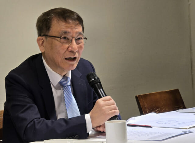10년 정도 공들이면 우리나라서도 노벨과학상 나올 것