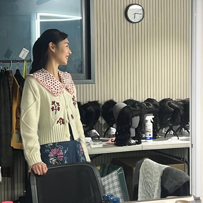 이연희6개월 애엄마 맞아 영락없는 꽃순이 꽃을 입은 봄날의 여신미모 로맨틱 롱스커트룩 뷰티는 내운명