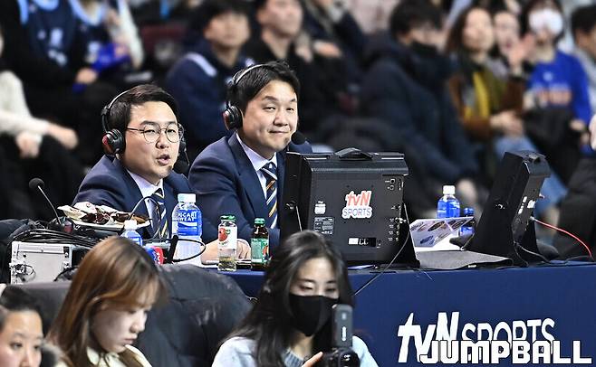 매거진 우리 팀 중계 좀 맡아주시면 안 될까요” 정용검 캐스터 And 조현일 해설위원