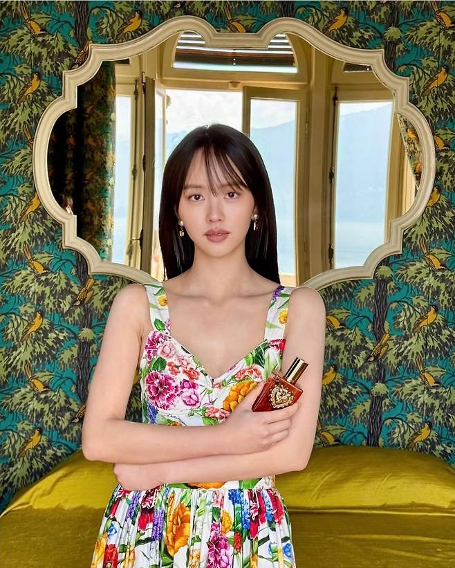 여동생이 사라졌다 어느덧 25살 요정미 안고 숙녀가 된 여배우 꽃향기 폴폴 원피스룩 뷰티는 내운명
