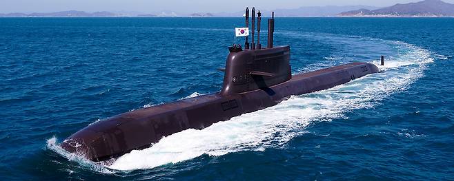 장보고-III 잠수함: SLBM 6발 탑재, 북한 벙커 초토화 가능할까? | 밀리터리 랩실