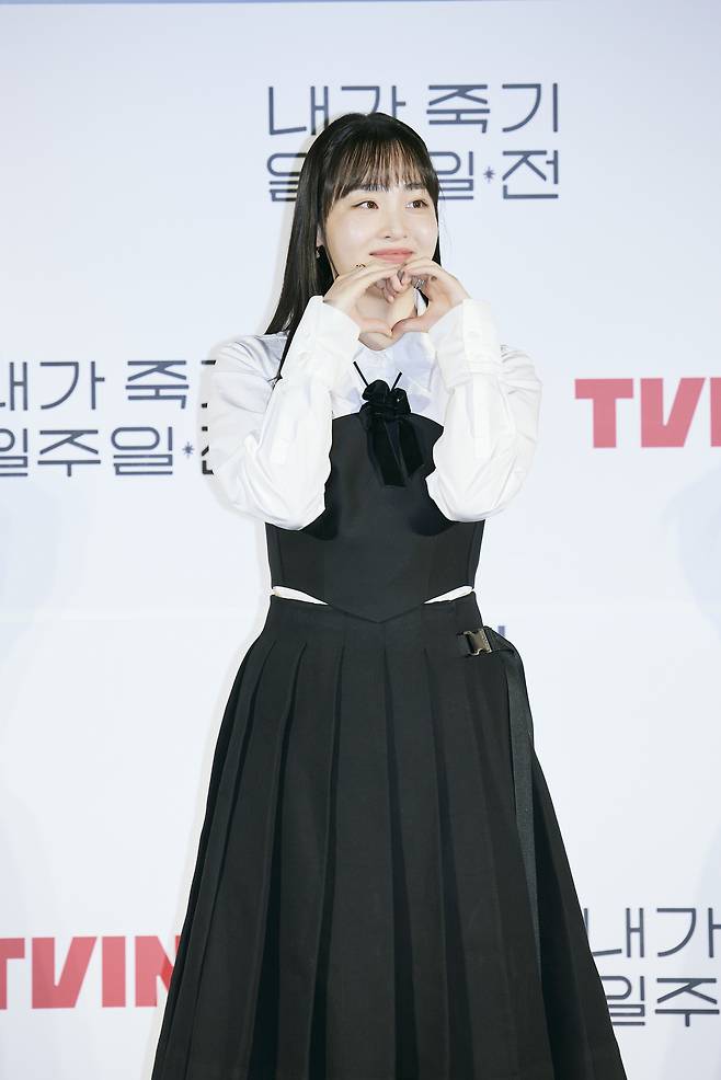 김민하 교복이야 드레스야 리본 하나로 단아함에 귀여움까지 소녀美 프레피룩 뷰티는 내운명
