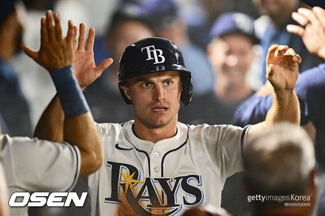‘데뷔 첫 안타→4안타 대폭발’ 29세 신인, ML 콜업에 306km 택시 타고 달려갔다 “어린시절 꿈꿨던 순간”