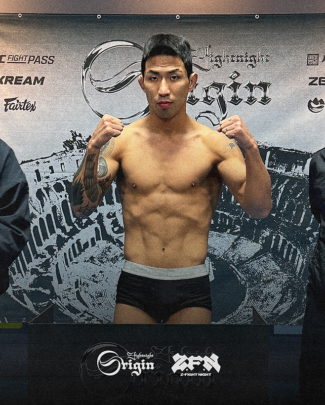 국내파 최강 박찬수 vs 로드FC 신인왕 김시왕 [ZFN]