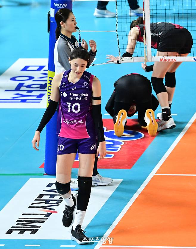 ‘2년 전 악몽은 없다는 김연경의 라스트댄스···쓰라린 역전패 충격 4차전에서 끝내야 한다