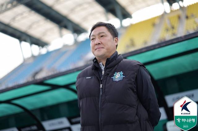 [b11 현장] 홍성요 수석코치, 조성훈 GK 치명적 실수 했지만 "실수는 경기 하다보면 나올 수 있는 것"