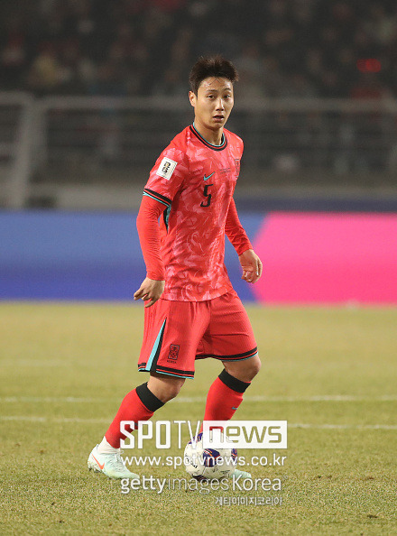 ‘눈물날 정도로 고생했다 한국 국가대표 Epl까지 가보자 3부리그 생활 종료 임박 승점 2점만 얻으면 승격 확정”→