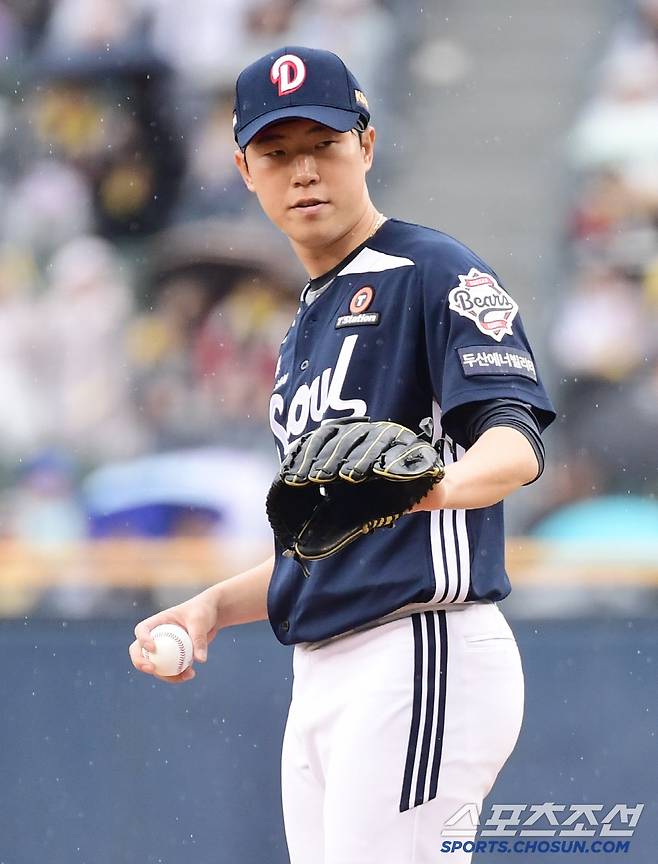 "구위의 10분의 1도 안 나와" 팍팍 밀어줬는데.. 154km 특급 유망주에게 도대체 무슨 일이