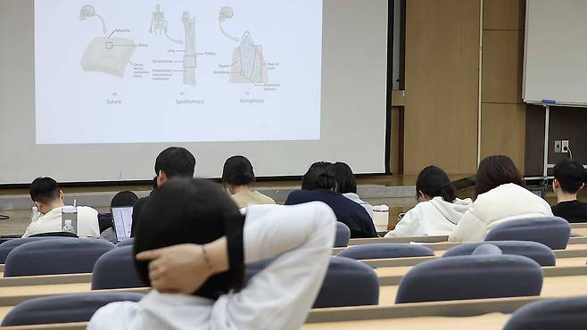 교육부 의대생 수업참여 증가 추세‥내년 모집인원 결정은 아직