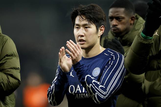 ‘충격 이강인 대위기 단 ‘1분도 못 뛰었다 Ucl 8강 벤치서 출전 무산···psg는 빌라에 2 3 패→합산 5 4