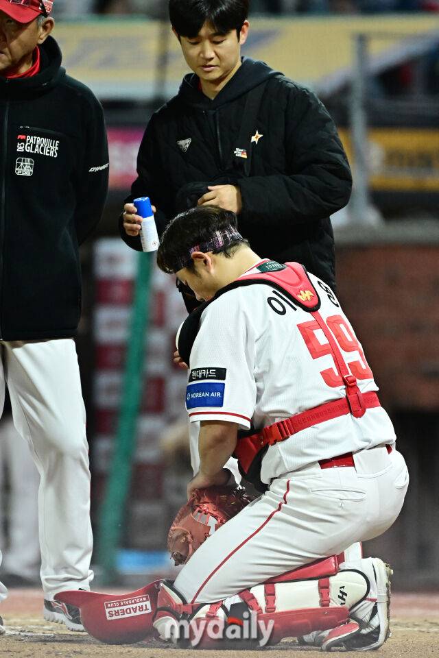 '이럴 수가' 도루 시도 후 햄스트링 통증→교체, SSG 39세 베테랑 결국 2군行…1R 대형 유망주 데뷔 첫 콜업 [MD수원]