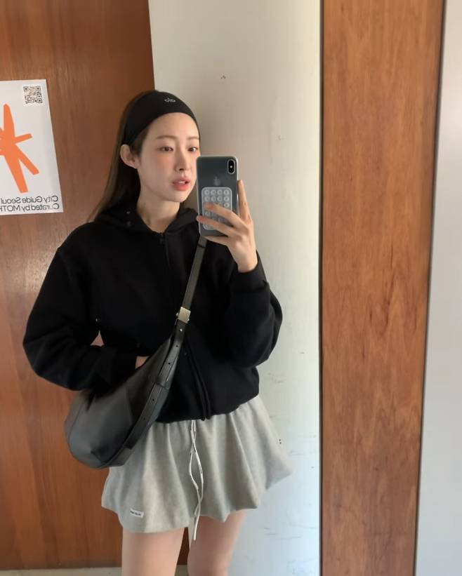 “운동 나가는 줄 알았는데 화보였네” 170cm·47kg 여배우, 스포티 데일리룩 | 대본은 내운명