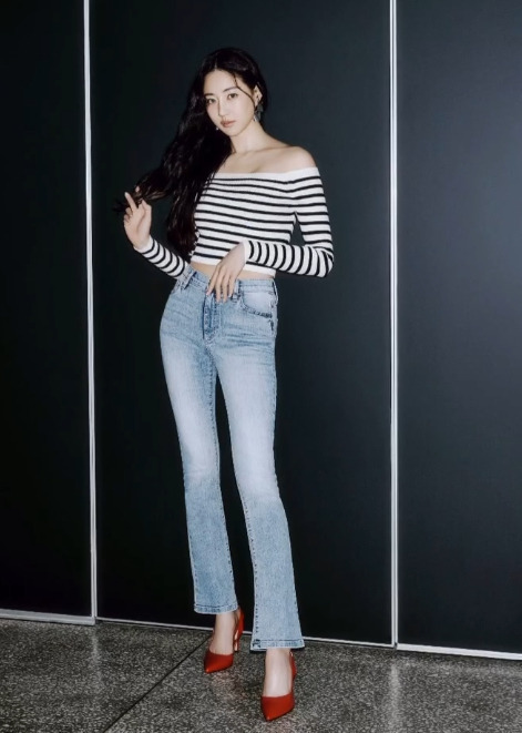 키 173cm에 47세라고 아무도 믿지 않는 여배우"도대체 얼마나 예쁘길래" | 셀럽뉴스