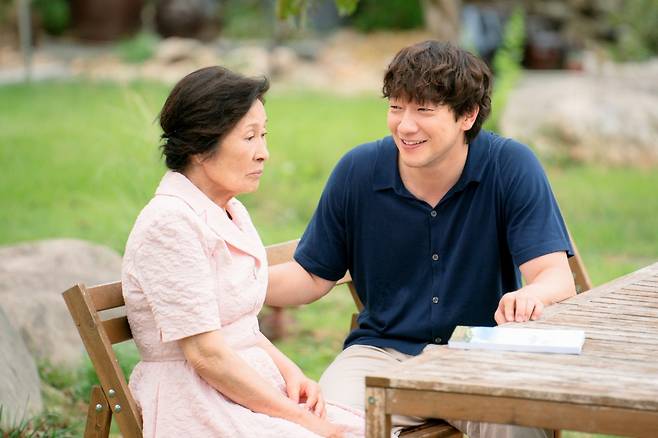 21살에 결혼해 이화여대 중퇴해야 했던 장관 집 딸 근황 무비이락